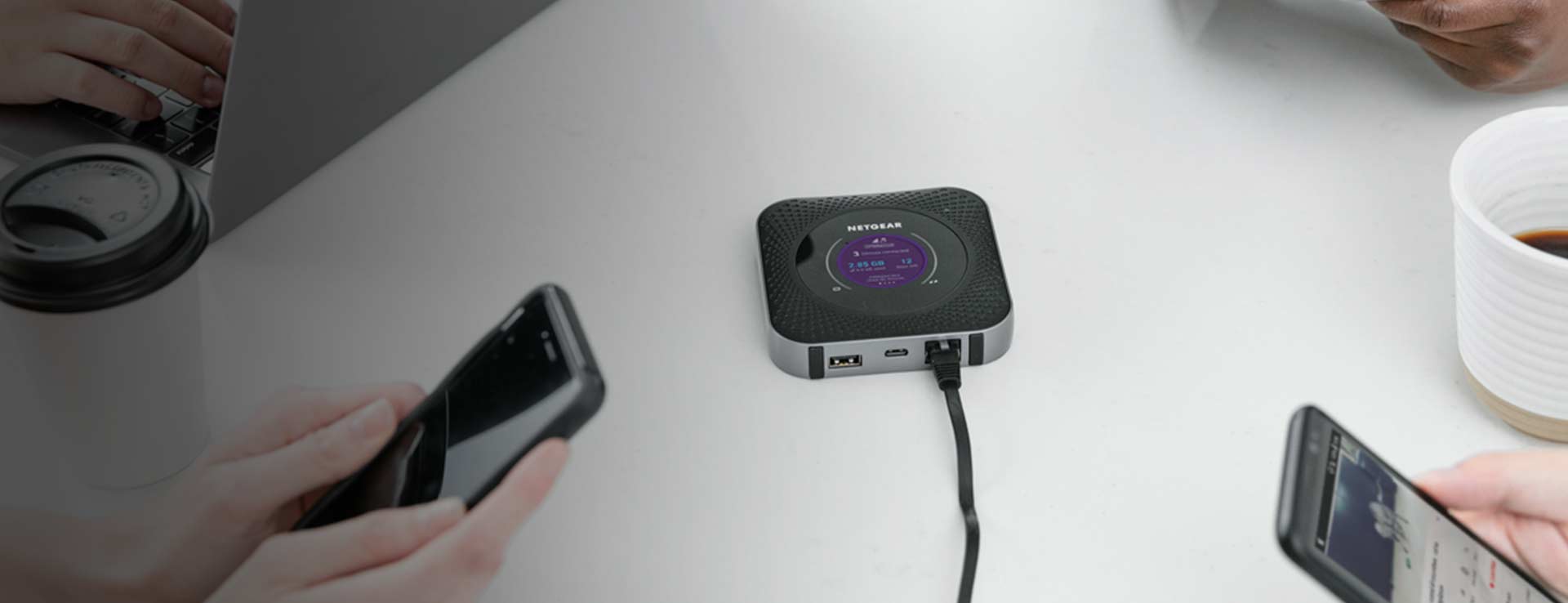 Unlocked Mobile Hotspots: Stay Connected | NETGEAR AU