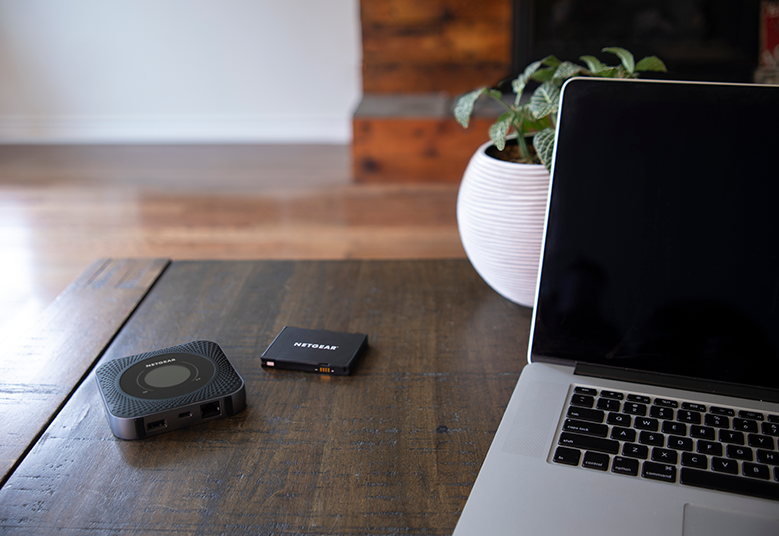 Nighthawk M1 Router Portatile 4G LTE - MR1100 | NETGEAR