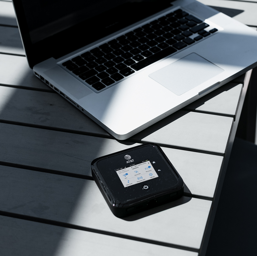 Nighthawk 5G WiFi 6 Mobile Hotspot - MR5100 | NETGEAR